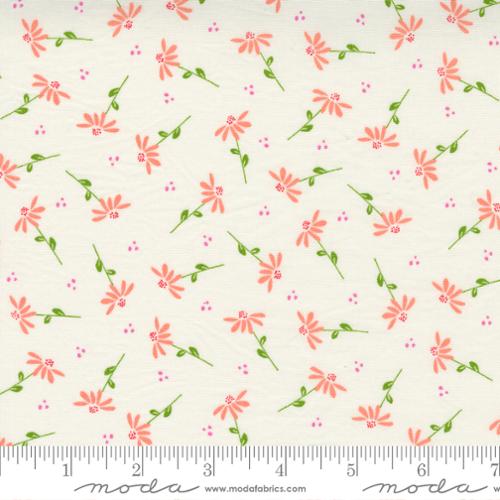 Sherri and Chelsi Sincerely Yours Ivory - Dainty Daisy - Quilt Fabric ...